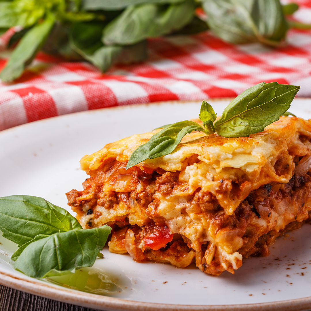 Hearty Meat Lasagna - CWEB
