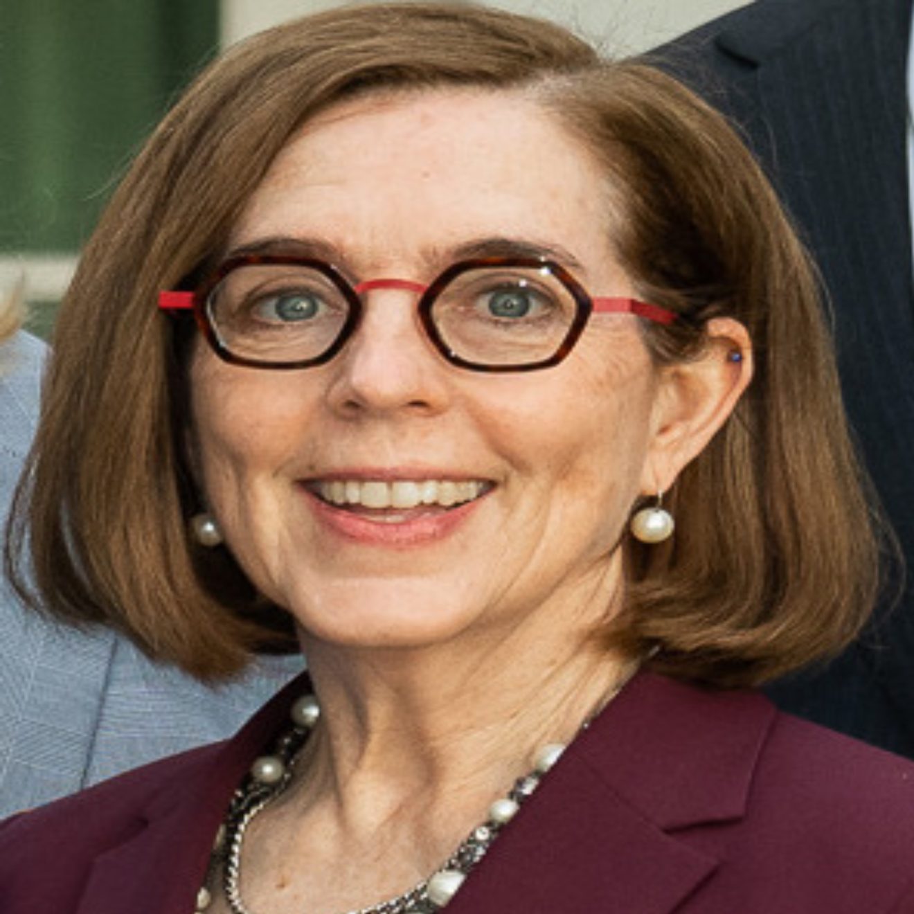Oregon Gov. Kate Brown Commutes Death Sentences of 17 People to Life ...