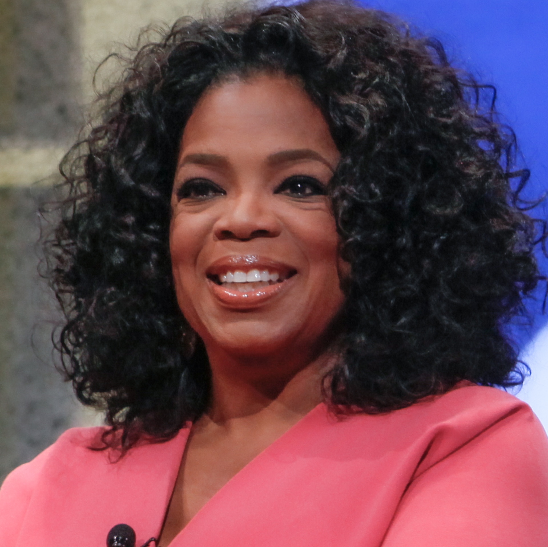 Watch: Celebrity Oprah Winfrey Takes 10-Mile Gratitude Hike with ...