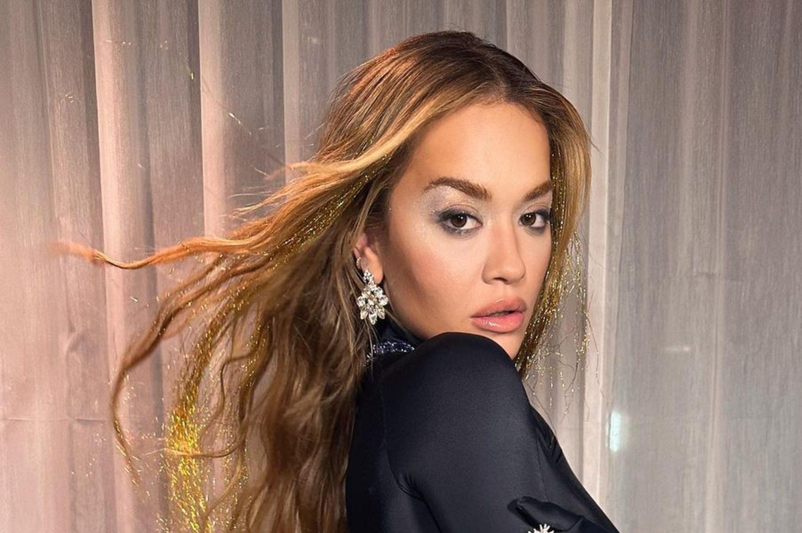 Celebrity Singer Rita Ora Wows in Bare-in-Bathtub Look in Teaser for ...