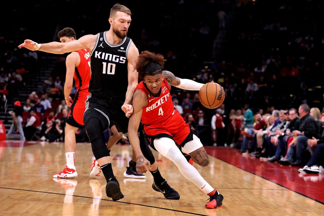 Kings edge Rockets to complete season sweep - CWEB