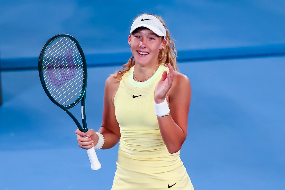 WTA News: Mirra Andreeva rallies to advance to Australian Open fourth ...