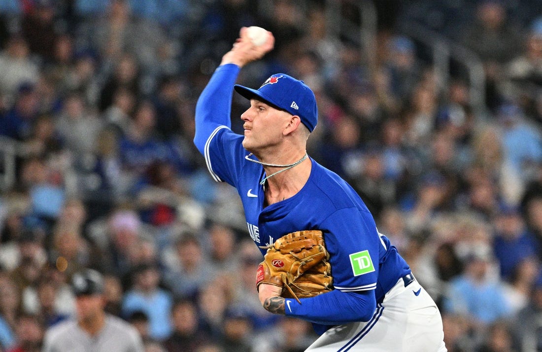 MLB News: Blue Jays place RHP Bowden Francis (forearm) on 15-day IL - CWEB